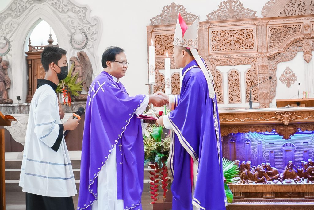 Sertijab Paroki St. Stefanus Talang Betutu: Belajar Bertanggung Jawab ...