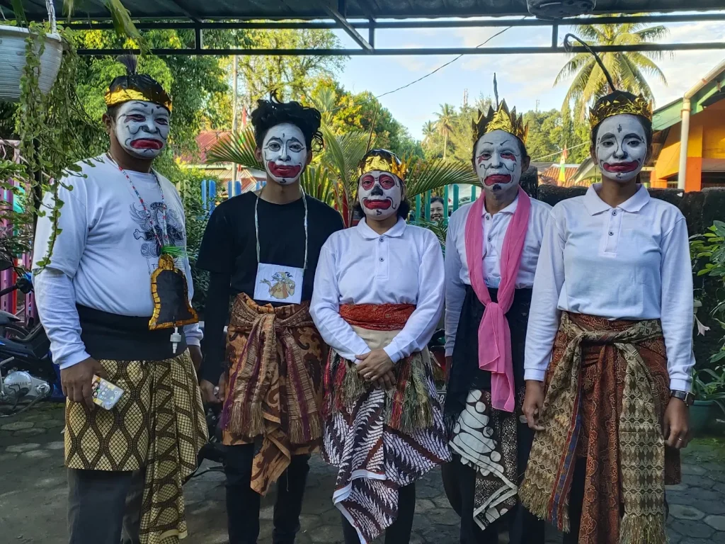 TK, SD, dan SMP Xaverius Emmanuel: The Agents of Change - TABLOID KOMUNIO