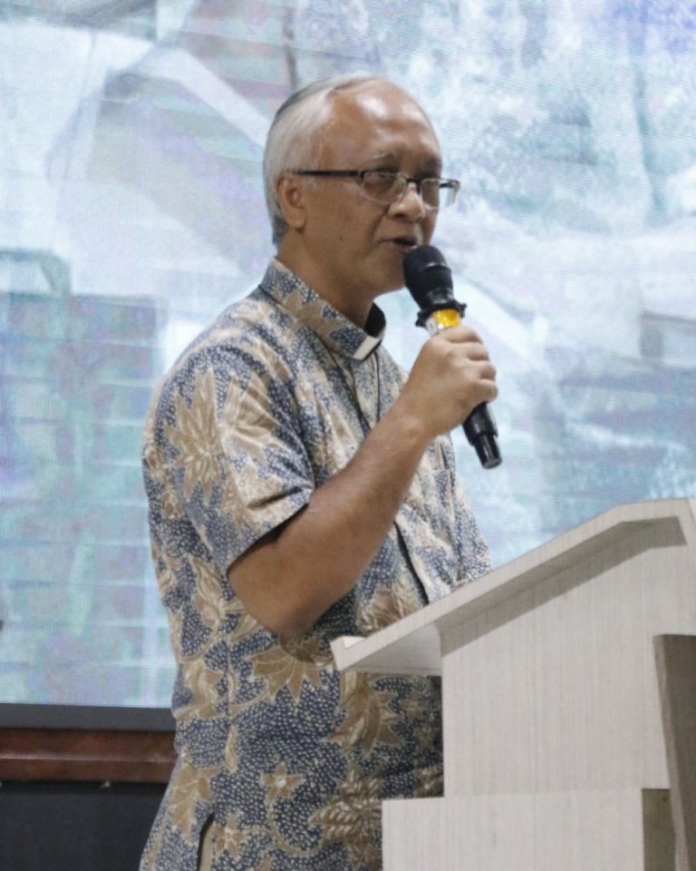 Romo Andreas Suparman SCJ: Uskup Sudarso Beri Teladan Hidup yang Luar ...